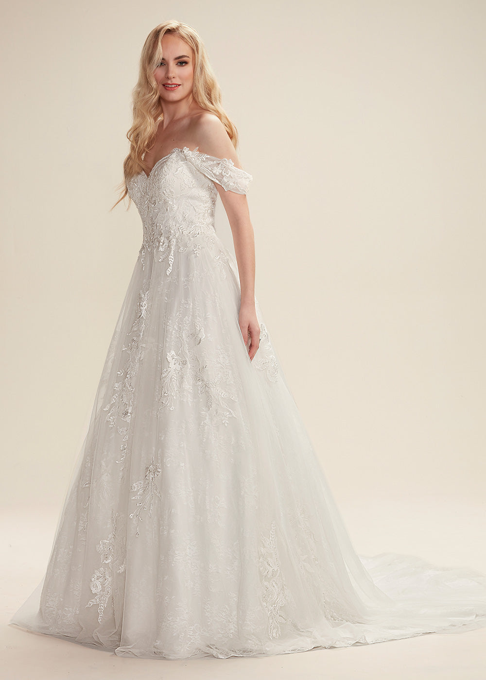 Kennedy Ivory Lace Wedding Dress - Avery Austin
